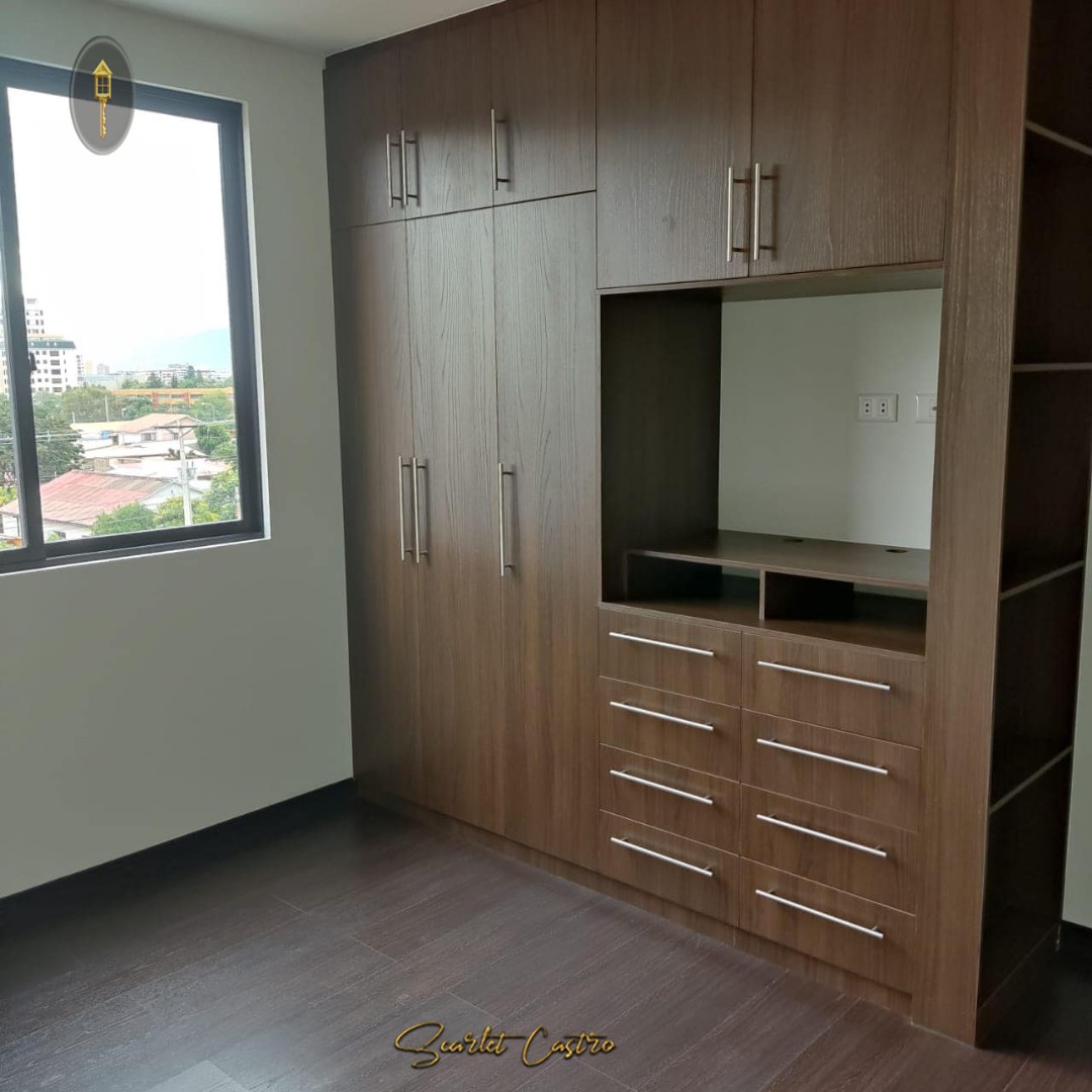 NUEVO!! PRECIOSO GARZONIER EN ALQUILER CON VISTA A LA PISCINA ...