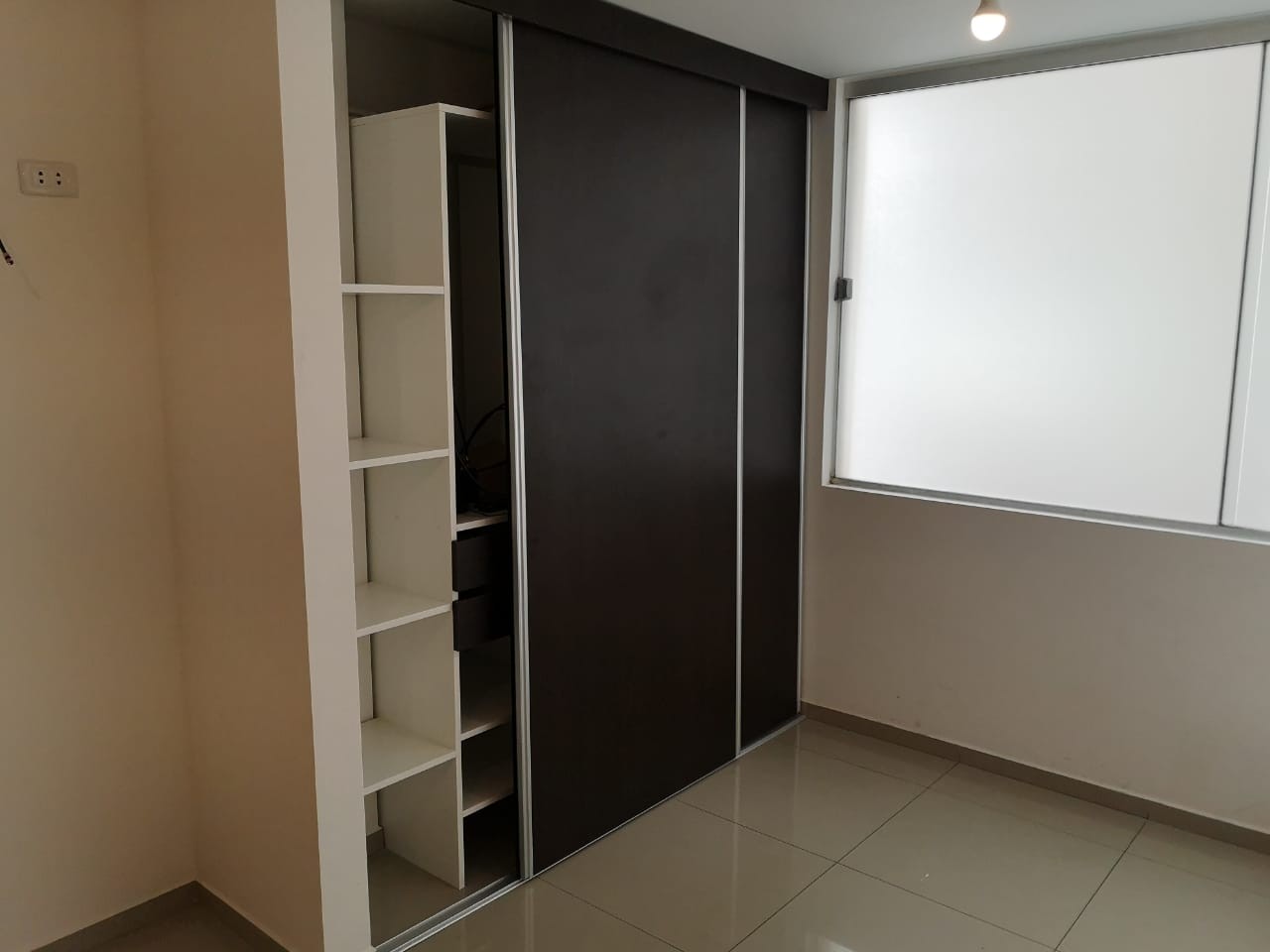 Edificio Baruc Calle 8 | UltraCasas.com $us 300 [UC-626560]