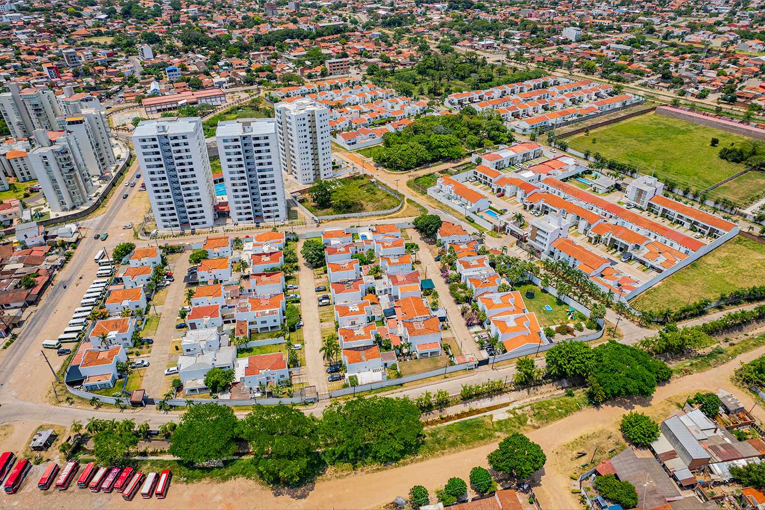 Zona Norte Av. Juan Pablo II esquina 5to anillo Condominio Villa El ...